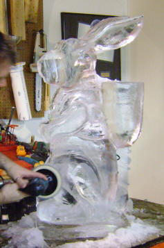Carving an Easter Bunny – IceSculptingTools.com