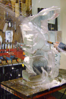 Carving an Easter Bunny – IceSculptingTools.com